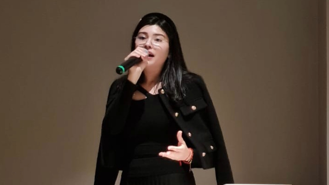 Mariana Ferrer se forma em Direito com nota máxima ao usar seu próprio ...